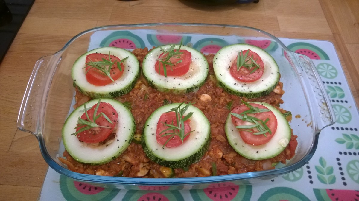 Lazy Vegan Recipe: Summer Marrow Bolognaise Bake | A Lazy Girl Goes Green