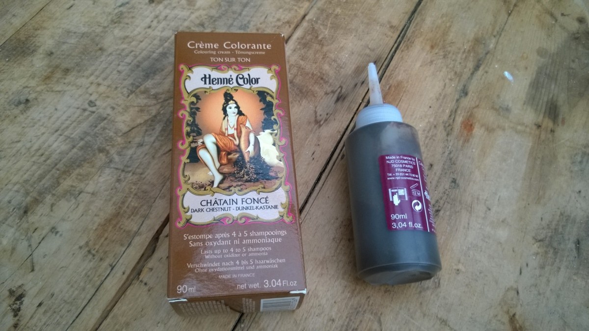 Henna: The Easy Way to Color Hair Naturally | A Lazy Girl Goes Green