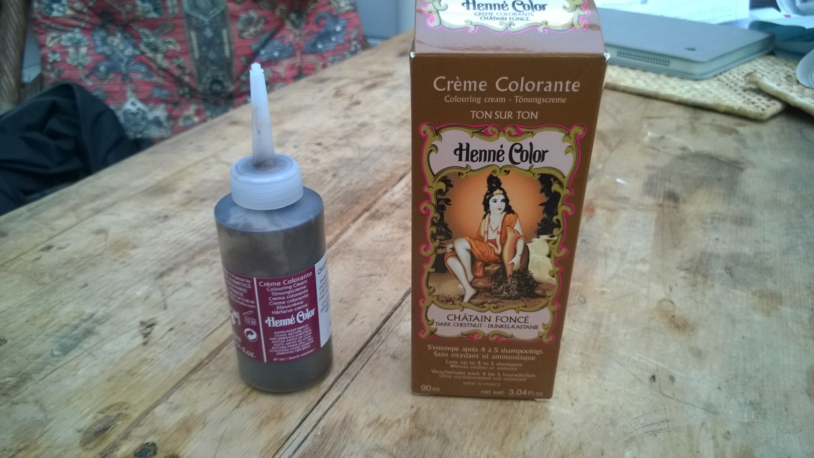 Henna: The Easy Way to Color Hair Naturally | A Lazy Girl Goes Green